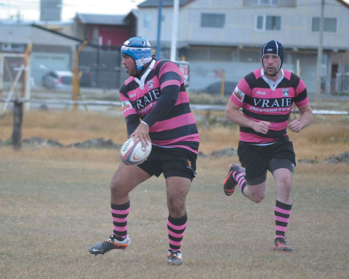 Las Aguilas vapuleó en su visita a Camioneros - Diario El Sureño