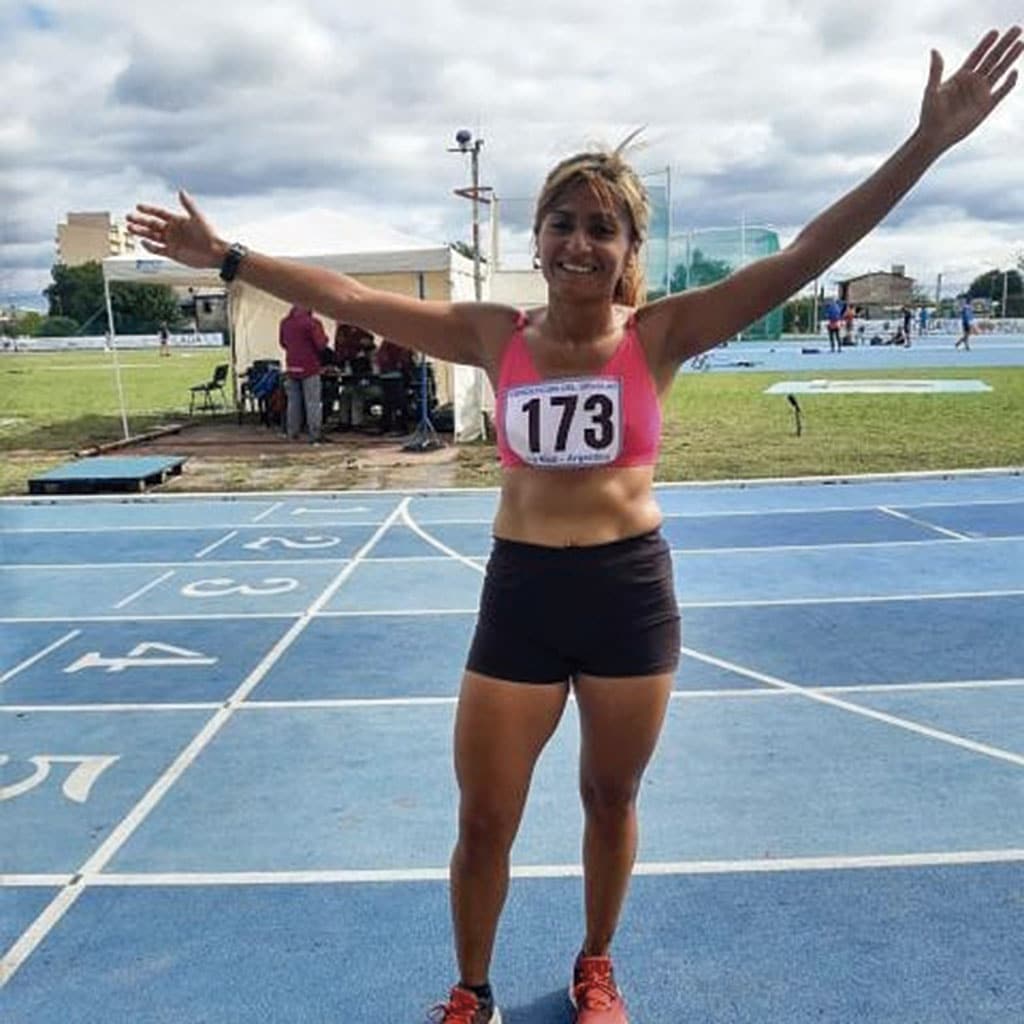 Cindy Ríos compitió en los 5.000 metros del Nacional - Diario El Sureño