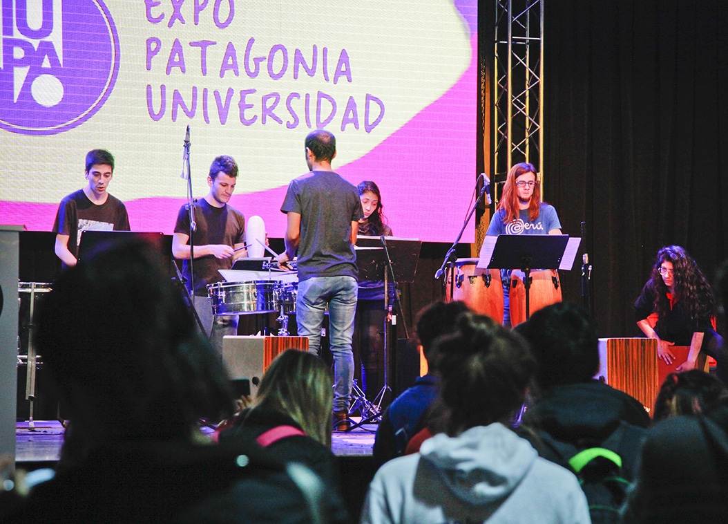 Se extiende la convocatoria al IUPA Canta 2021, para toda la Patagonia ...