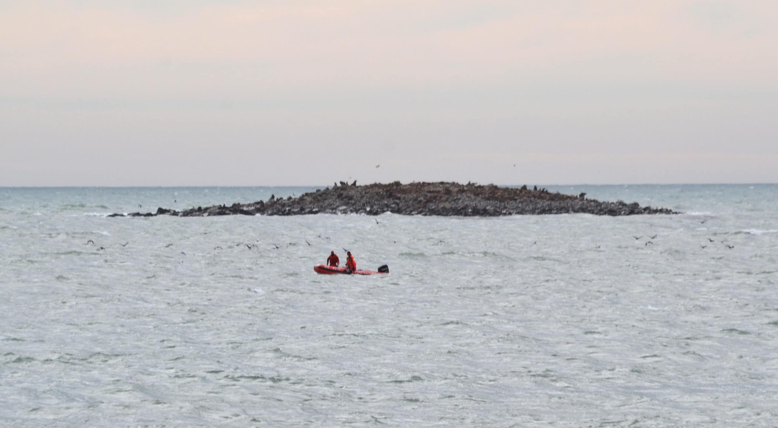 Zona del mar en Cabo Domingo: Intensa búsqueda de un hombre - Diario El ...