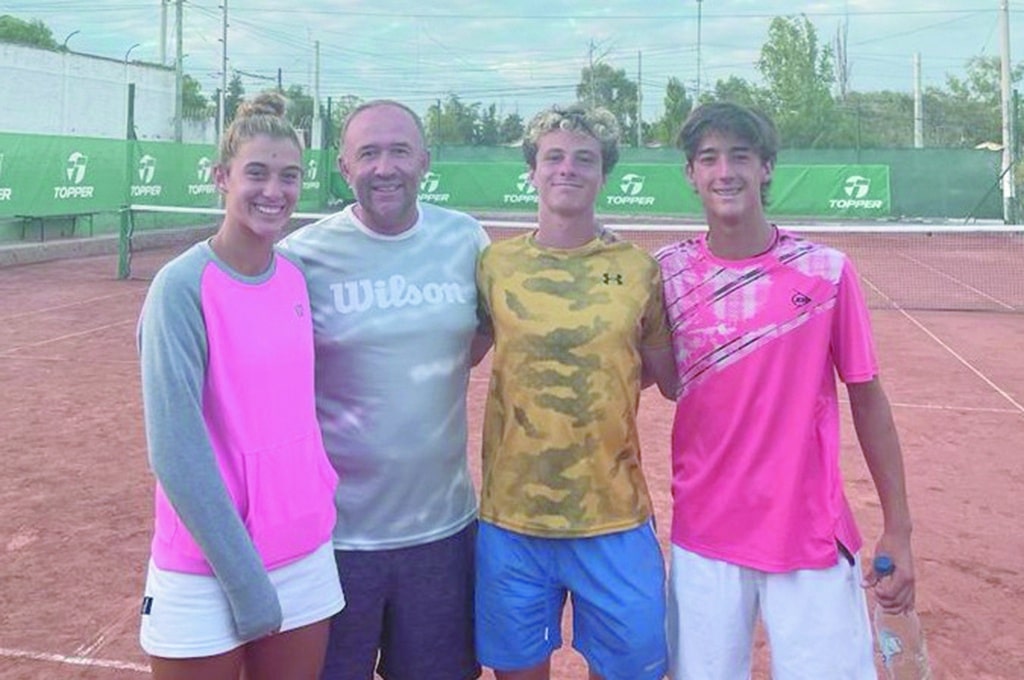 Valentín Garay histórico: sumó sus primeros puntos ITF - Diario El Sureño