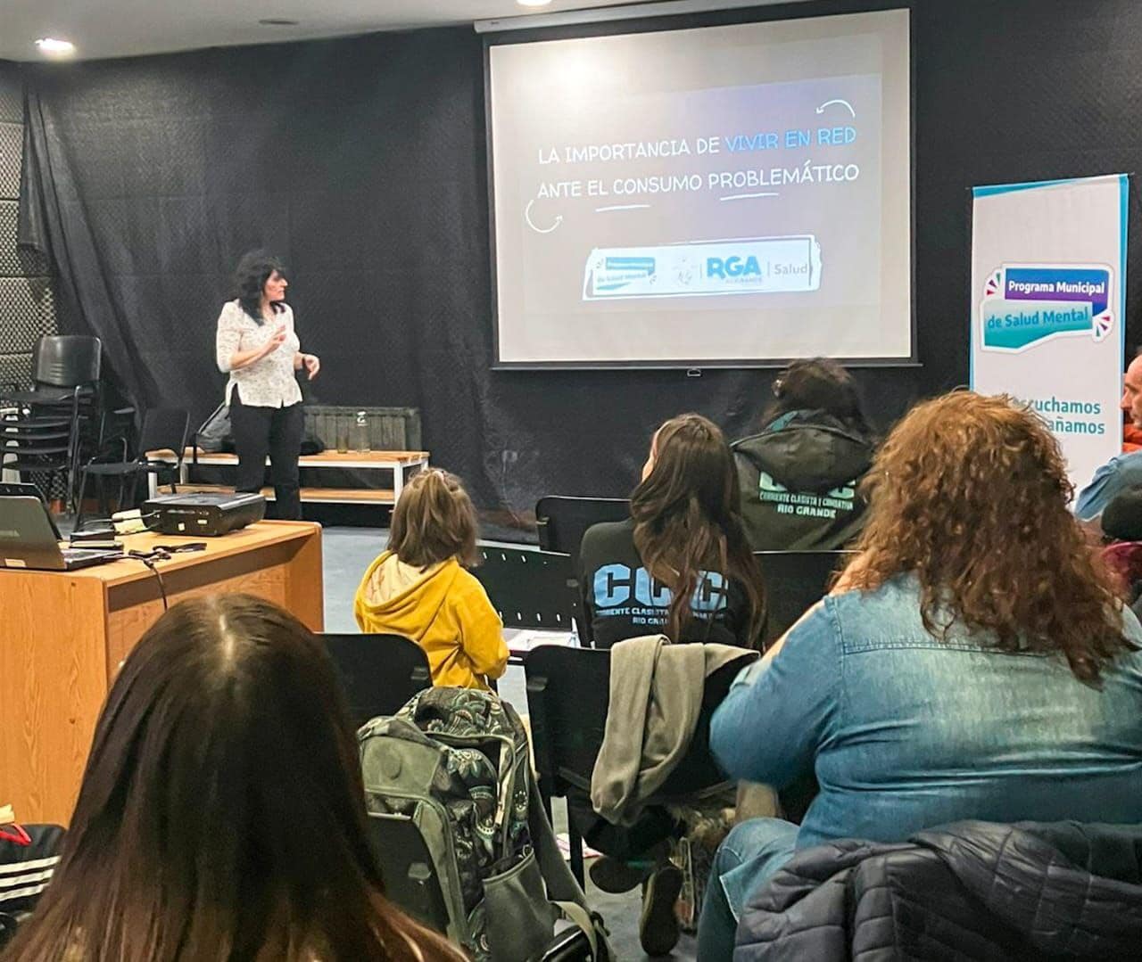 Consumo problemático. La importancia de vivir en red - Diario El Sureño