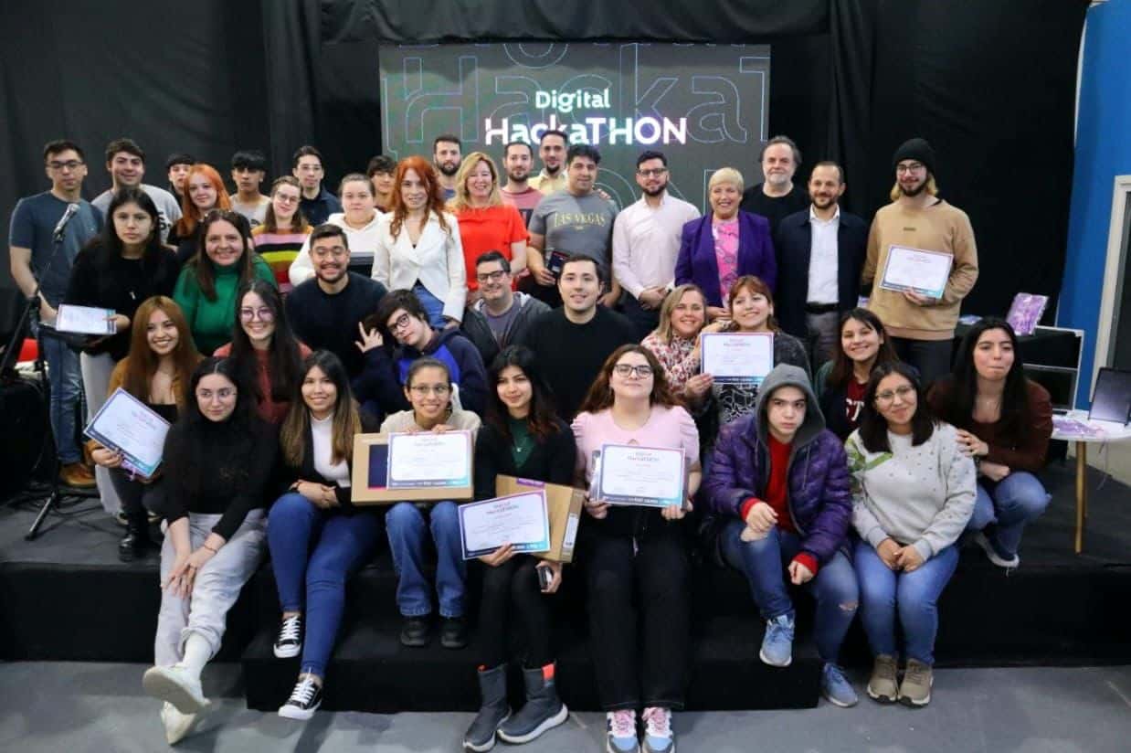 Premiación de la 2da. “Digital Hackathon” - Diario El Sureño