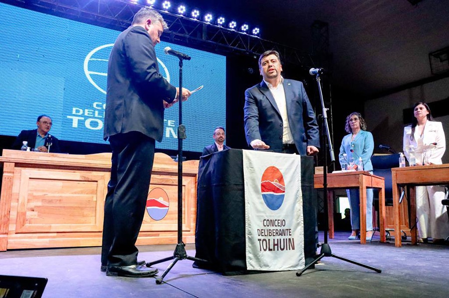 Daniel Harrington comenzó su segundo mandato - Diario El Sureño