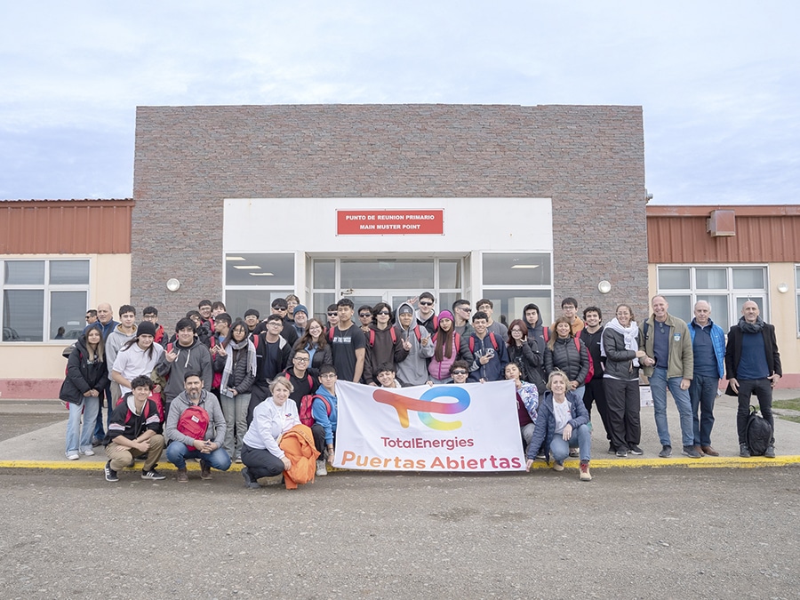 Alumnos visitaron Río Cullen de Total Austral - Diario El Sureño