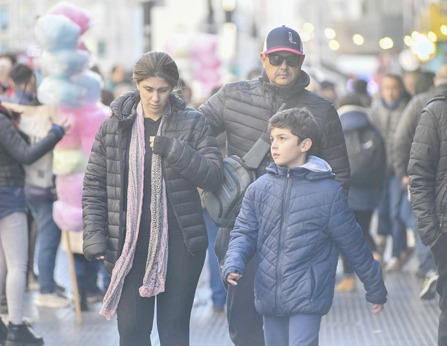 Una familia necesita ingresos de casi $1,5 millones mensuales - Diario El Sureño