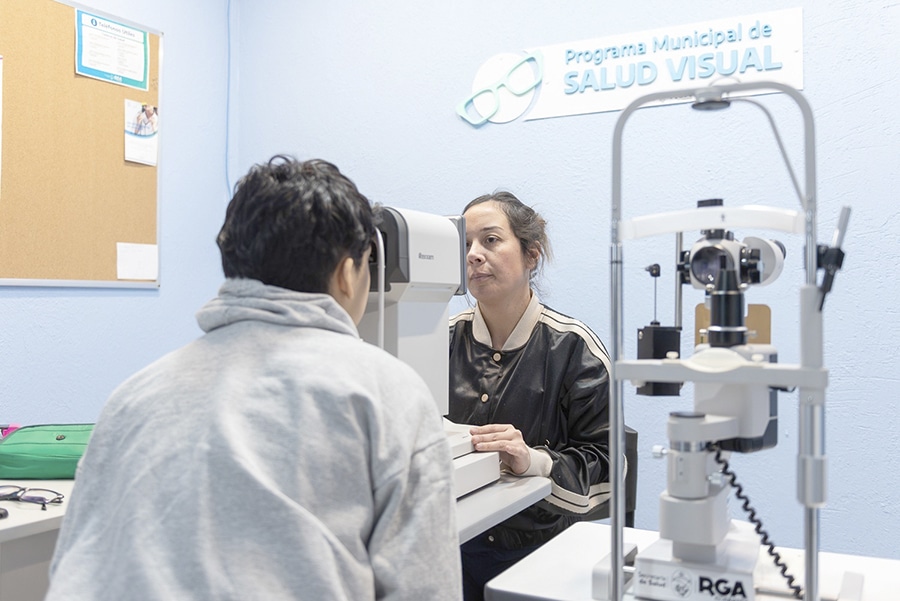 Adolescentes acceden al programa de salud visual | miTDF | miTDF ...