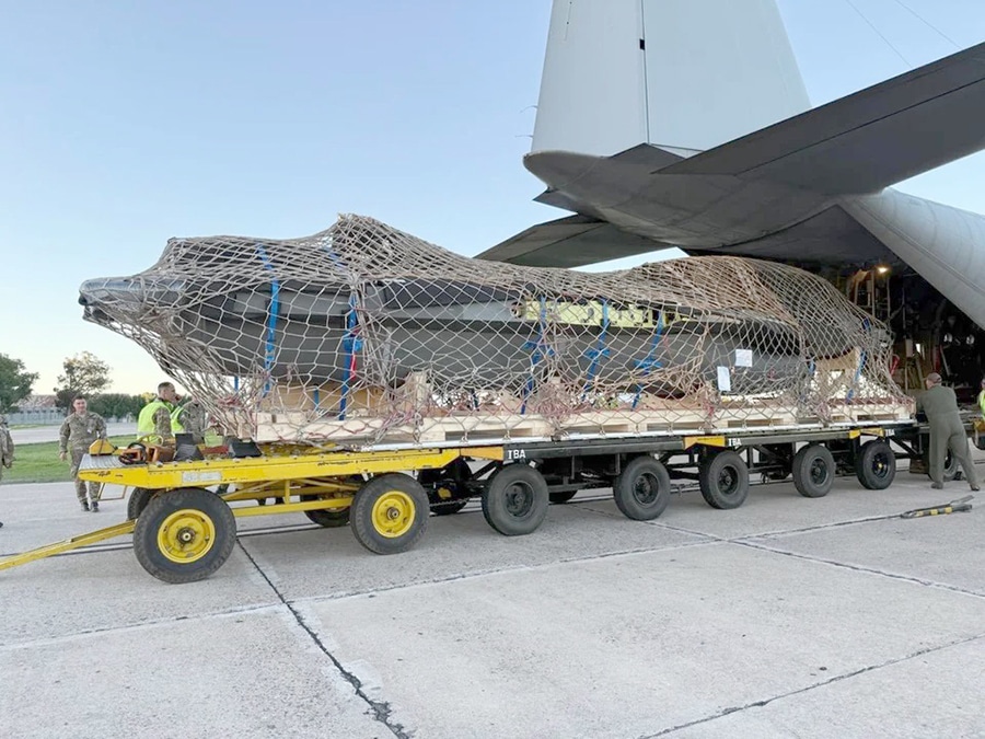 Llegó el fuselaje del primer avión F-16 - Diario El Sureño