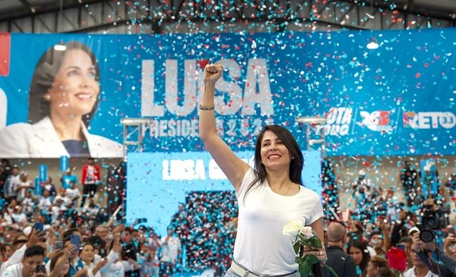 Luisa González busca hacer historia como la primera presidenta de ...